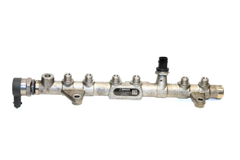 6.7 Cummins Fuel Rail Bosch 044522623D